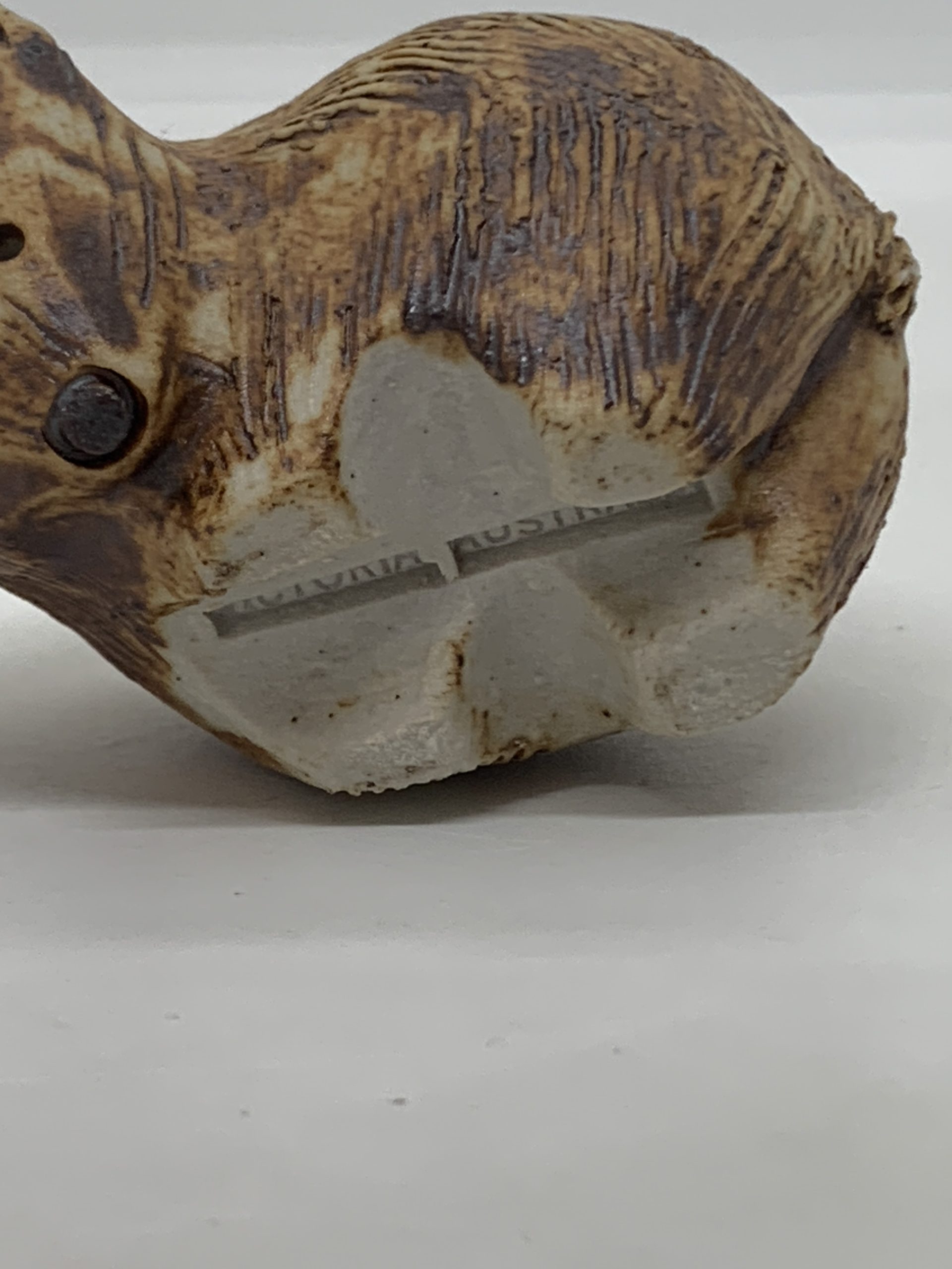 Pottery Wombat marked Victoria Australia 6.5cm - Vintage Keepsakes