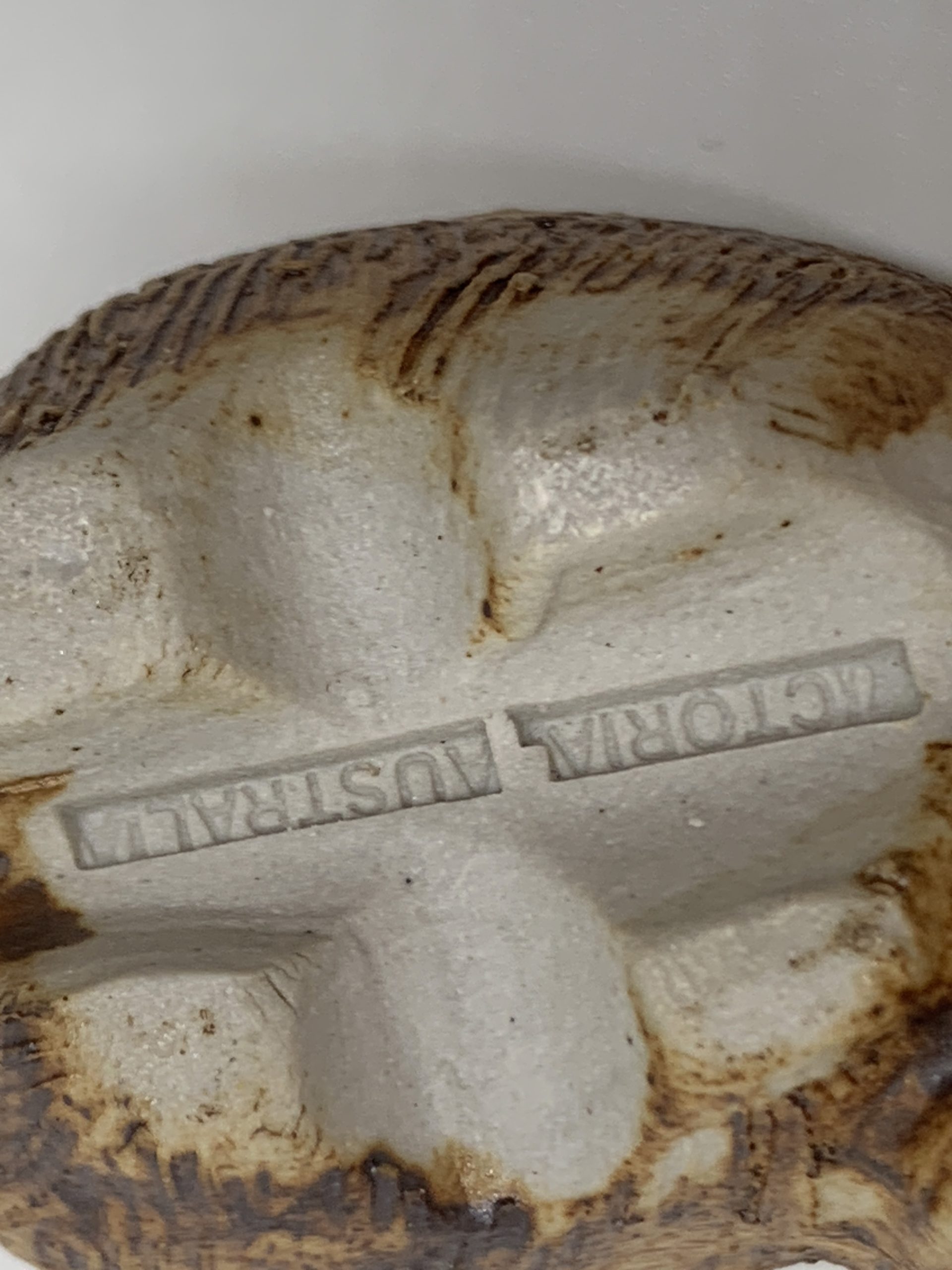 Pottery Wombat marked Victoria Australia 6.5cm - Vintage Keepsakes