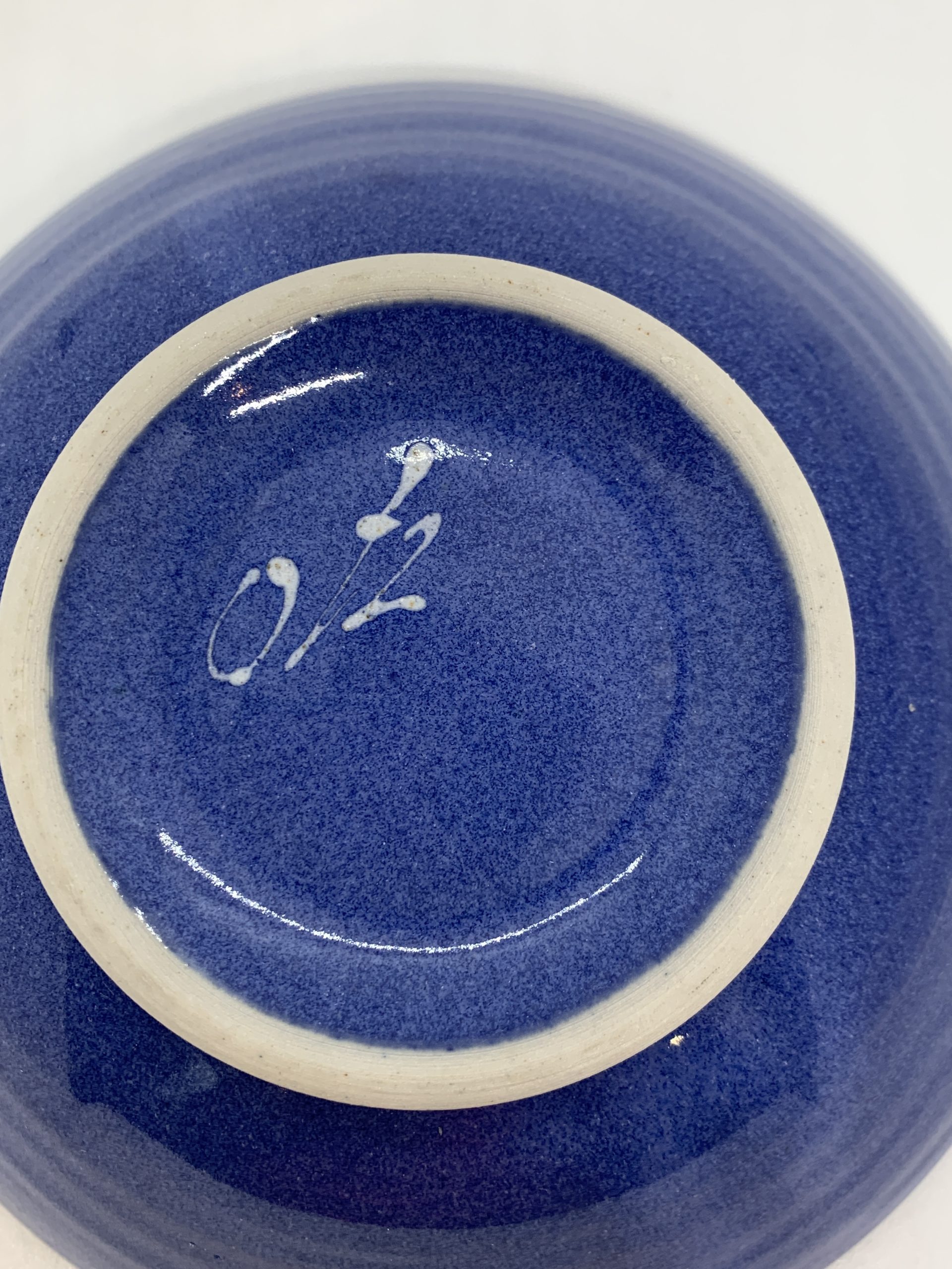 One Tree Hill Pottery Blue Bowl 20cm wide - Vintage Keepsakes