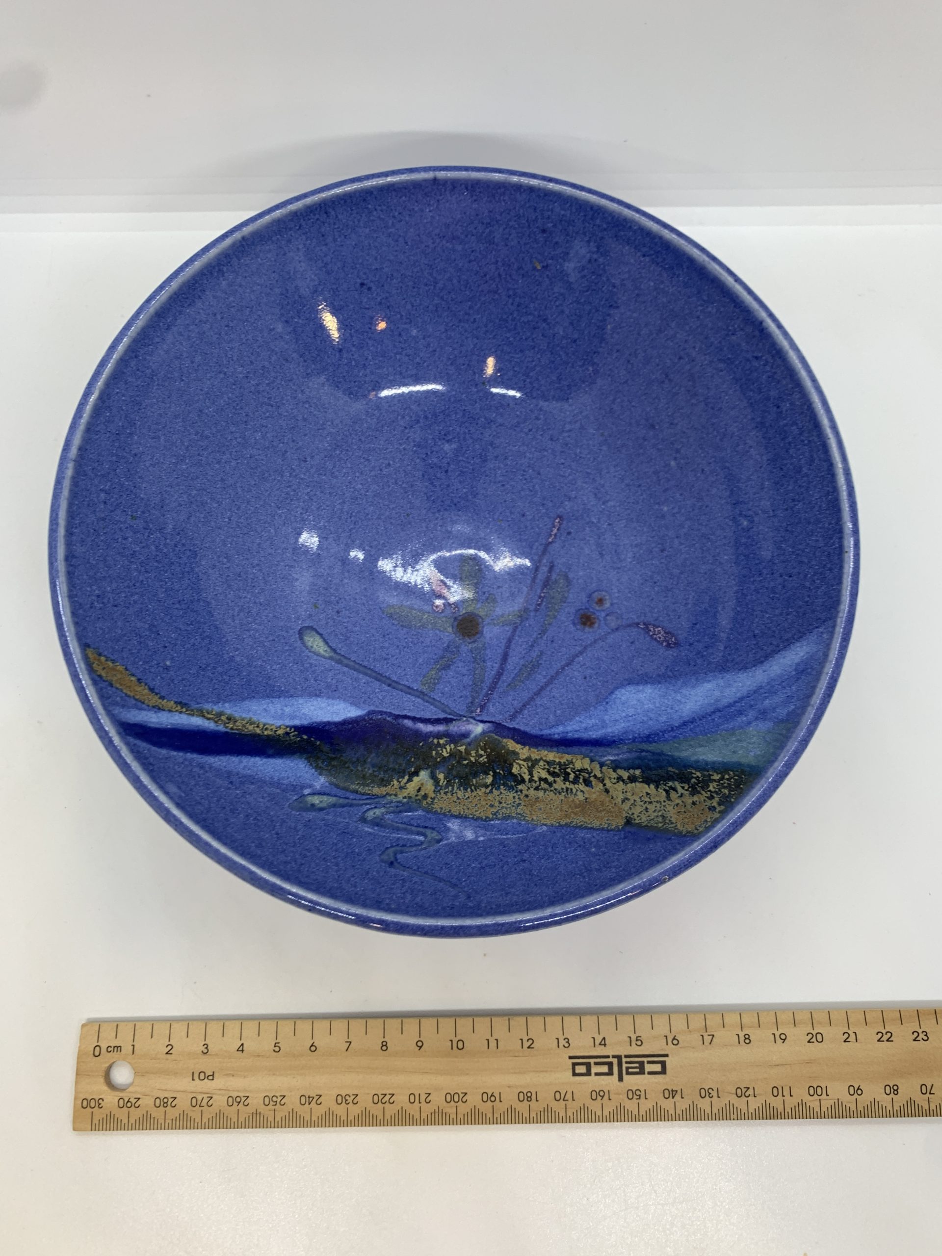 One Tree Hill Pottery Blue Bowl 20cm wide - Vintage Keepsakes